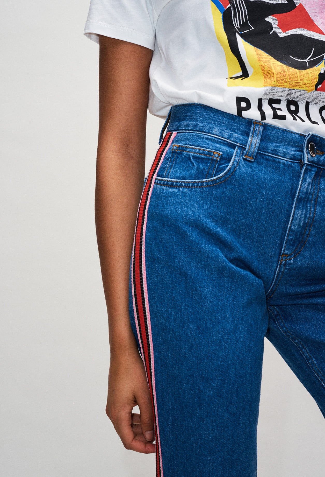 Jean droit à bandes côté contrastées